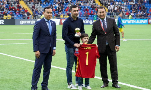 David Loria Finishes His Playing Career