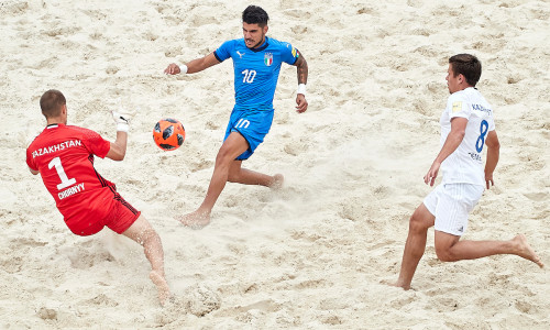 Kazakhstan Beach Soccer Team Lost to Italy