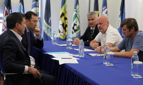 KFF President Meets With Head Coach of the National Team